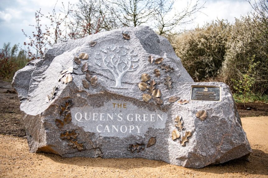 Tarmac supports new ‘Queen’s Green Canopy’ sculpture at National ...