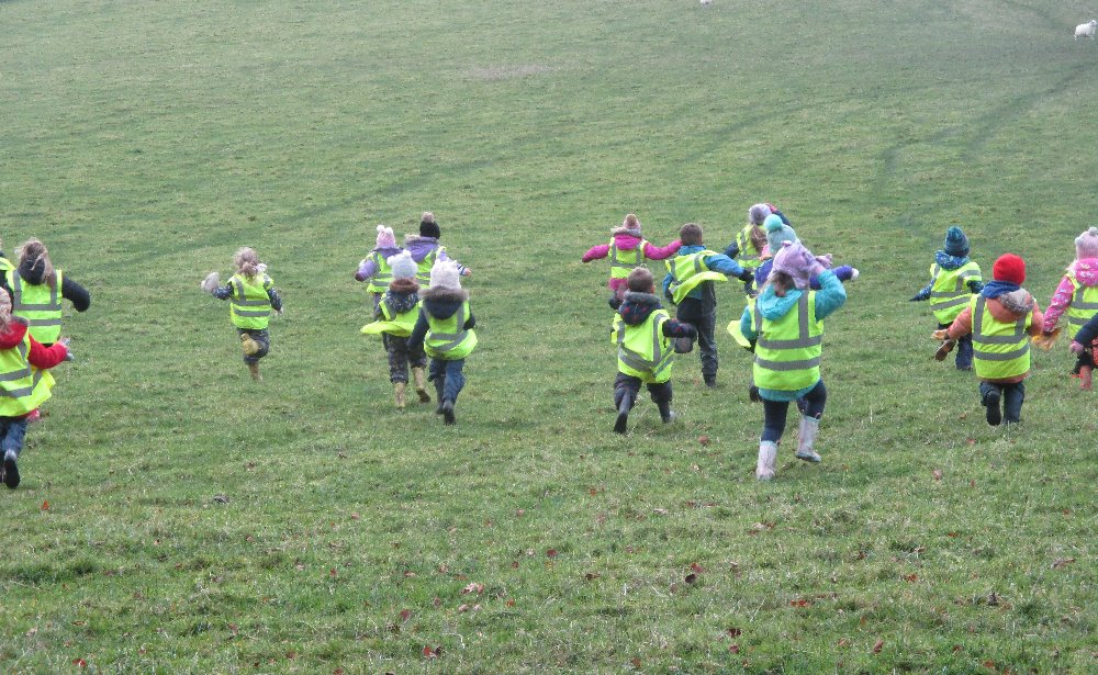 Peak Forest pupils show of bright new look for Forest School | Tunstead