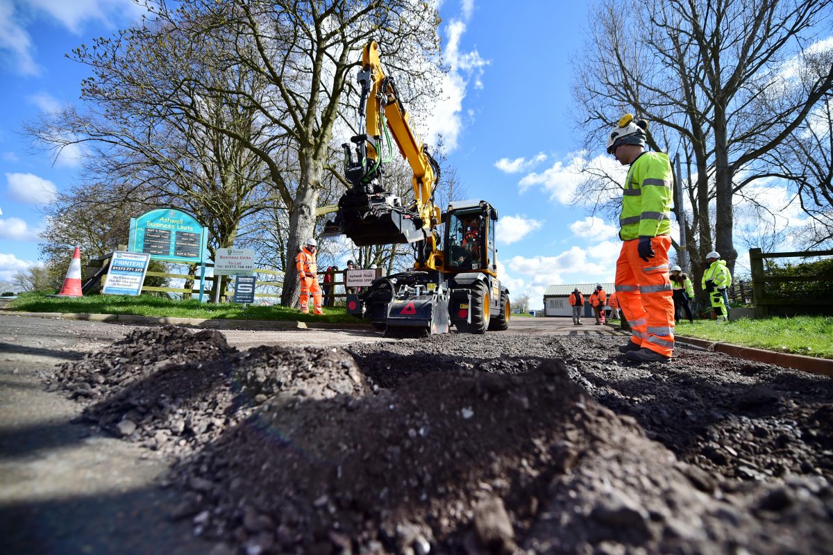 Tarmac demonstrates how to keep roads moving in Rutland with JCB’s new ...