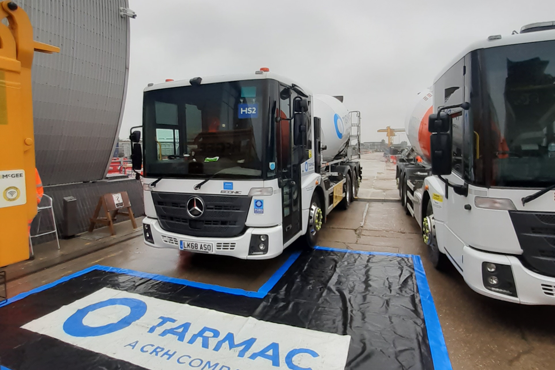 Tarmac teams up with supply partners for road safety event - Tarmac