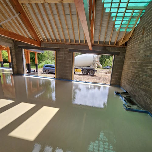Sustainable, thin section liquid screed for underfloor heating – Tarmac