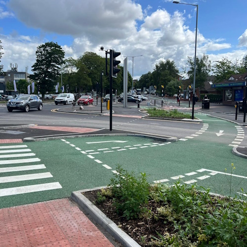 Coloured asphalt for innovative cyclops roundabout design – Tarmac
